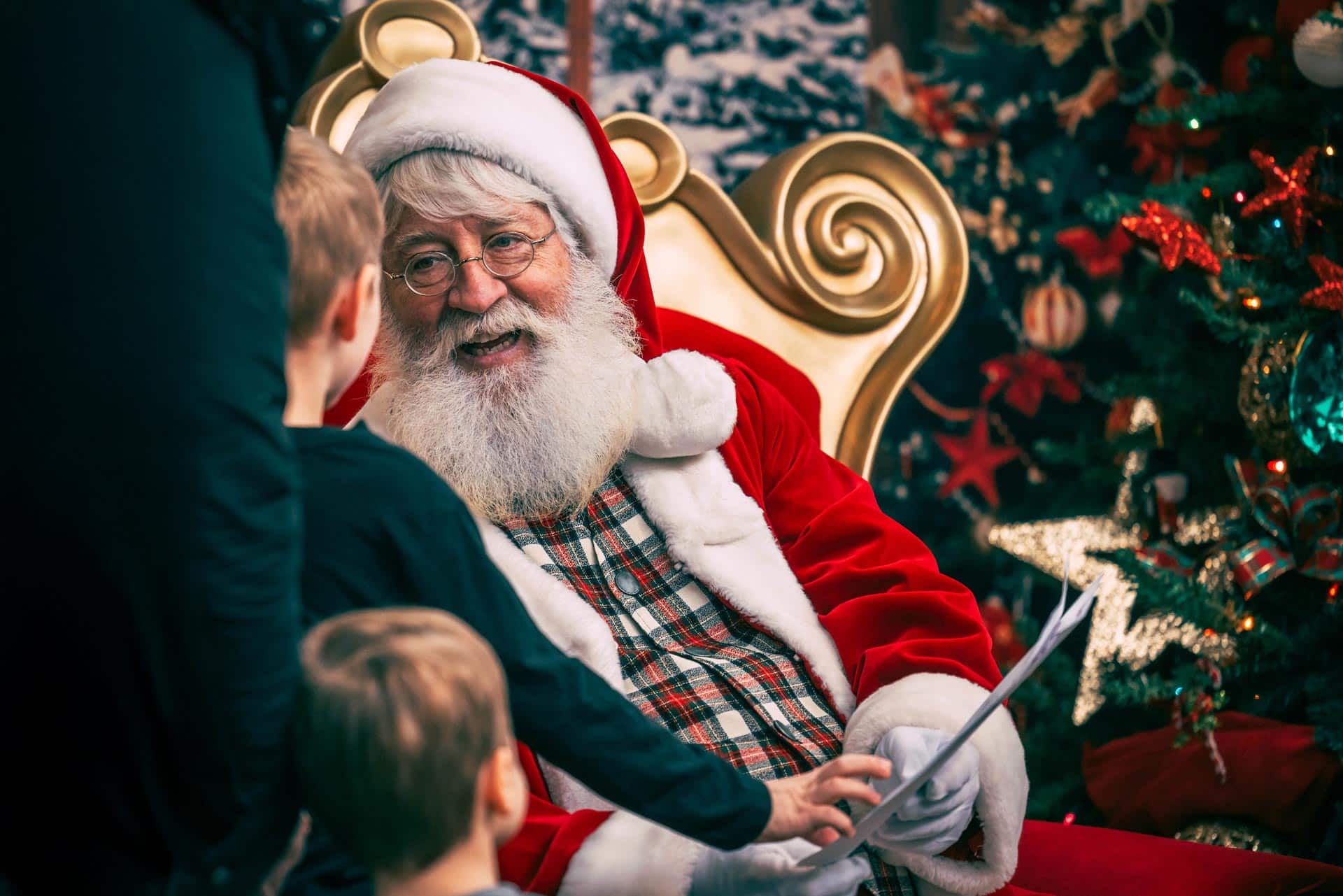 Northeast Ohio Santa Photos & Visits | Petitti Garden Centers